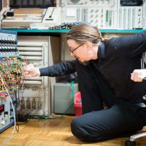 Why Algorithms Suck and Analog Computers are the Future - De Gruyter ...