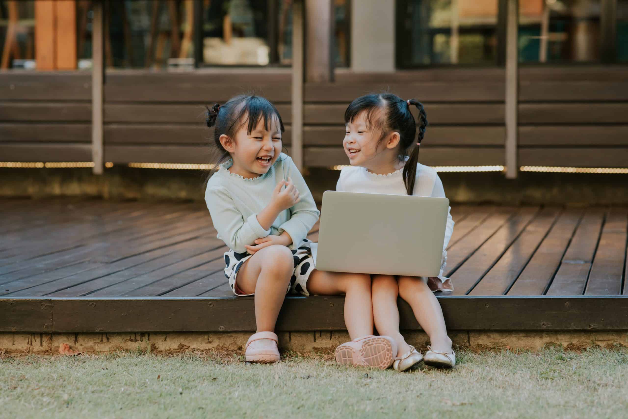 Clever Children Tell Better Jokes - De Gruyter Conversations